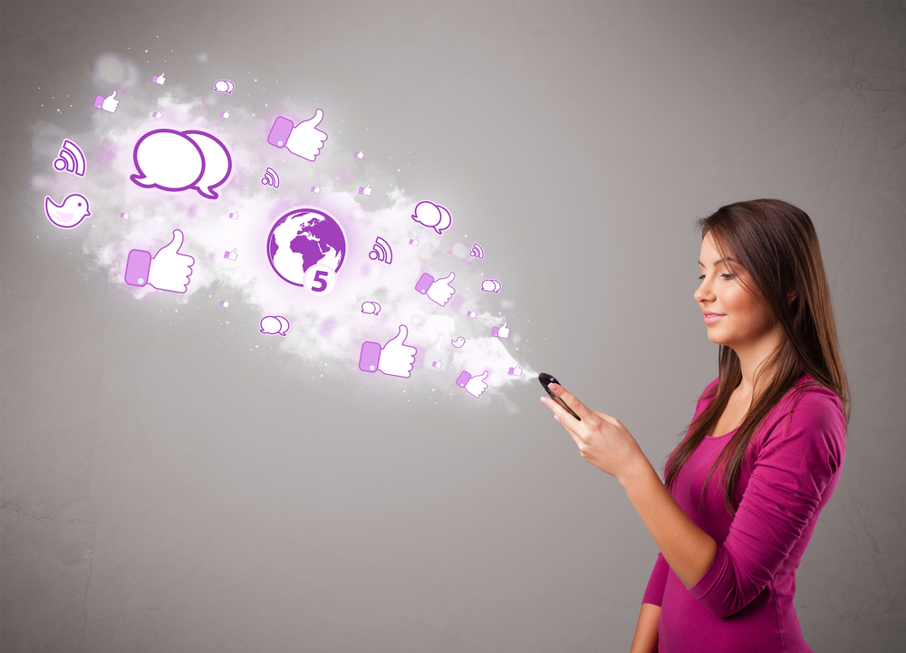 How to Use Social Media to Engage Current and Future Employees